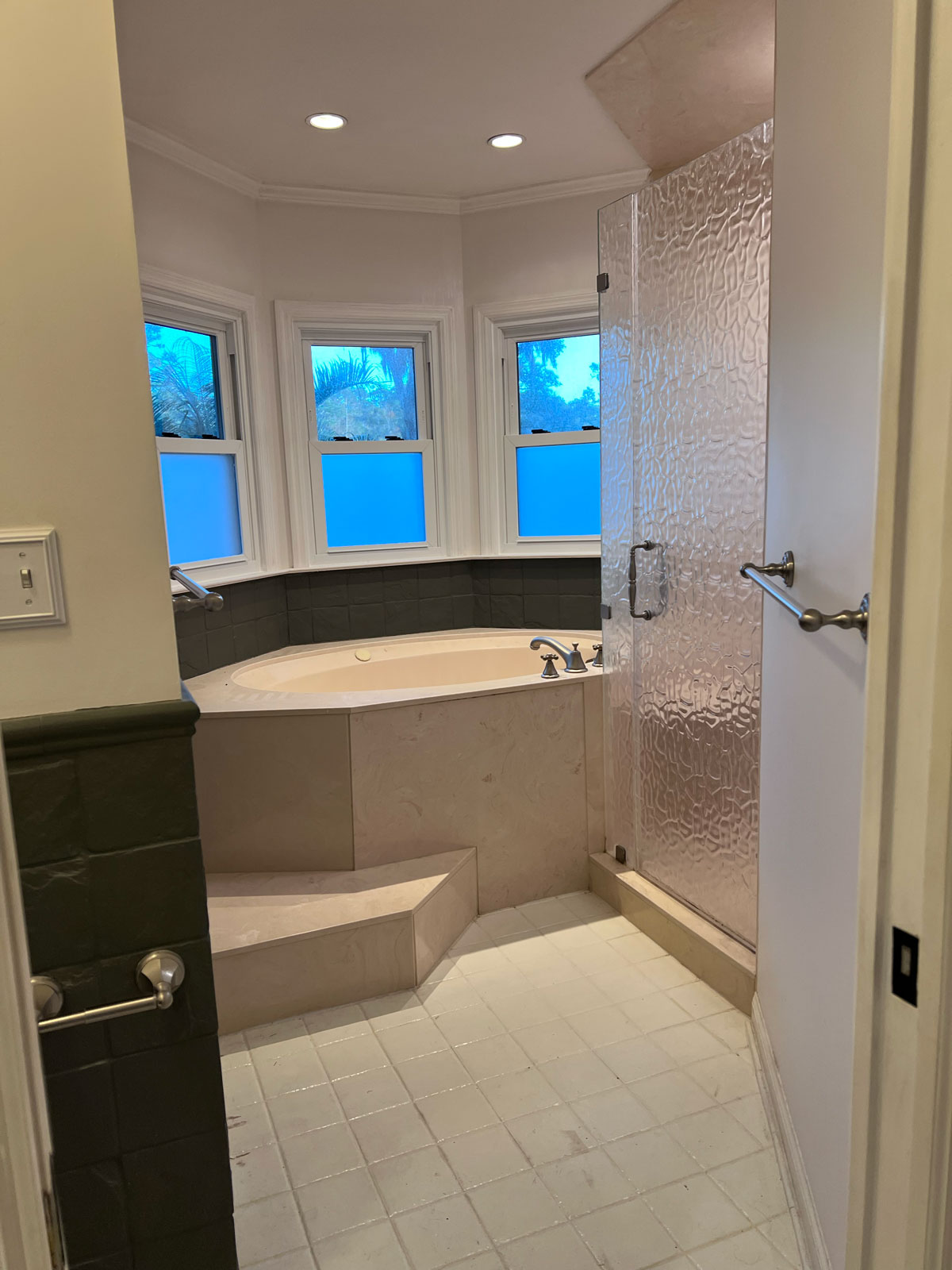 What to Expect During a Bathroom Remodel - South Georgia Style